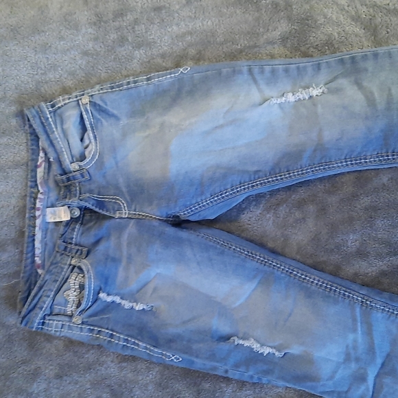 Maurices | Jeans | Distressed Womens Capris | Poshmark